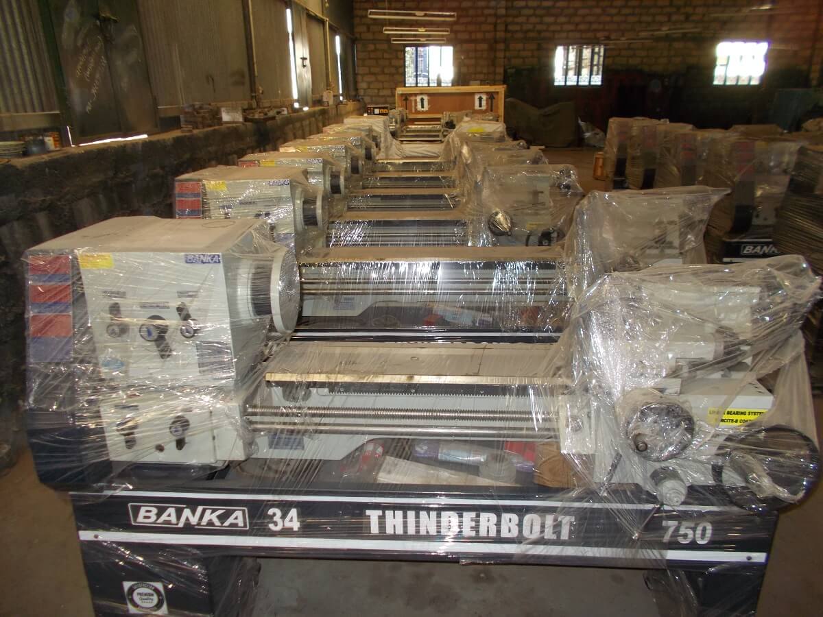 Lathe Machines - Heavy Duty Lathe Machines Manufacturers - Banka ...